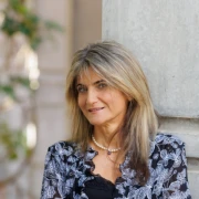 Maria Armoudian | About | University of Auckland